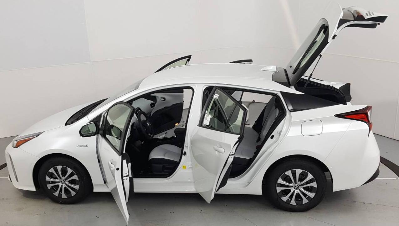 2021 Toyota Prius XLE AWD-e stock 36365 | Rolling Hills Auto Plaza